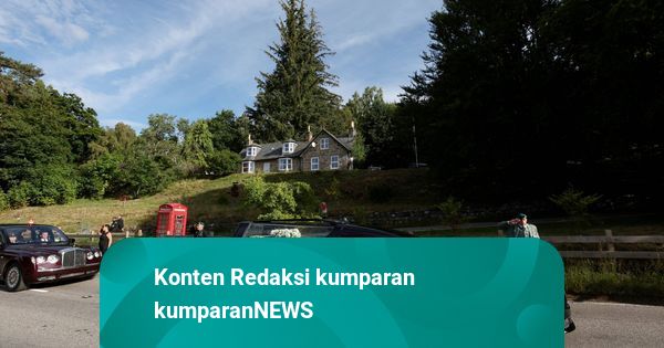 Warga Lepas Iring-iringan Mobil Jenazah Ratu Elizabeth II Menuju ... Warga Lepas Iring-iringan Mobil Jenazah Ratu Elizabeth II Menuju ...